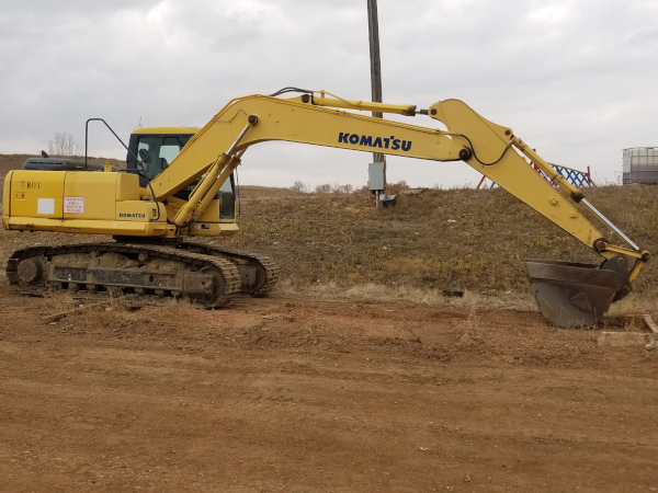 Basin Concrete Trucking and Rental - Rentals : Track Hoe